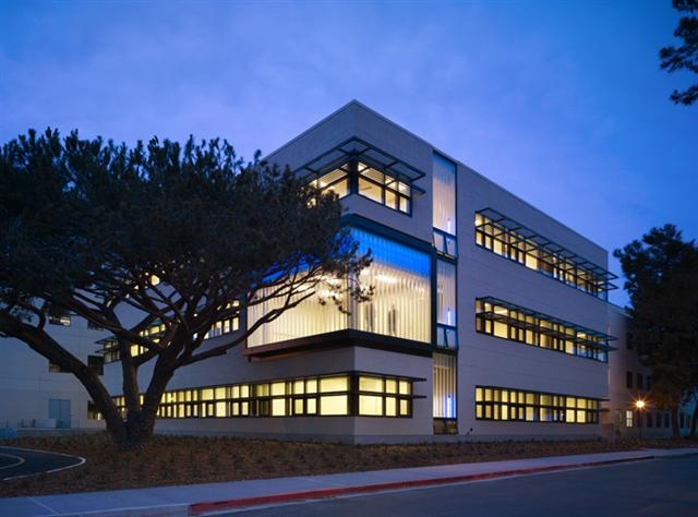 Center of Light and Energy | The Robert Mehrabian College of ...